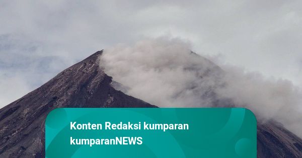 Gunung Semeru Erupsi, Muntahkan Kolom Abu Setinggi 1,5 Km | kumparan.com